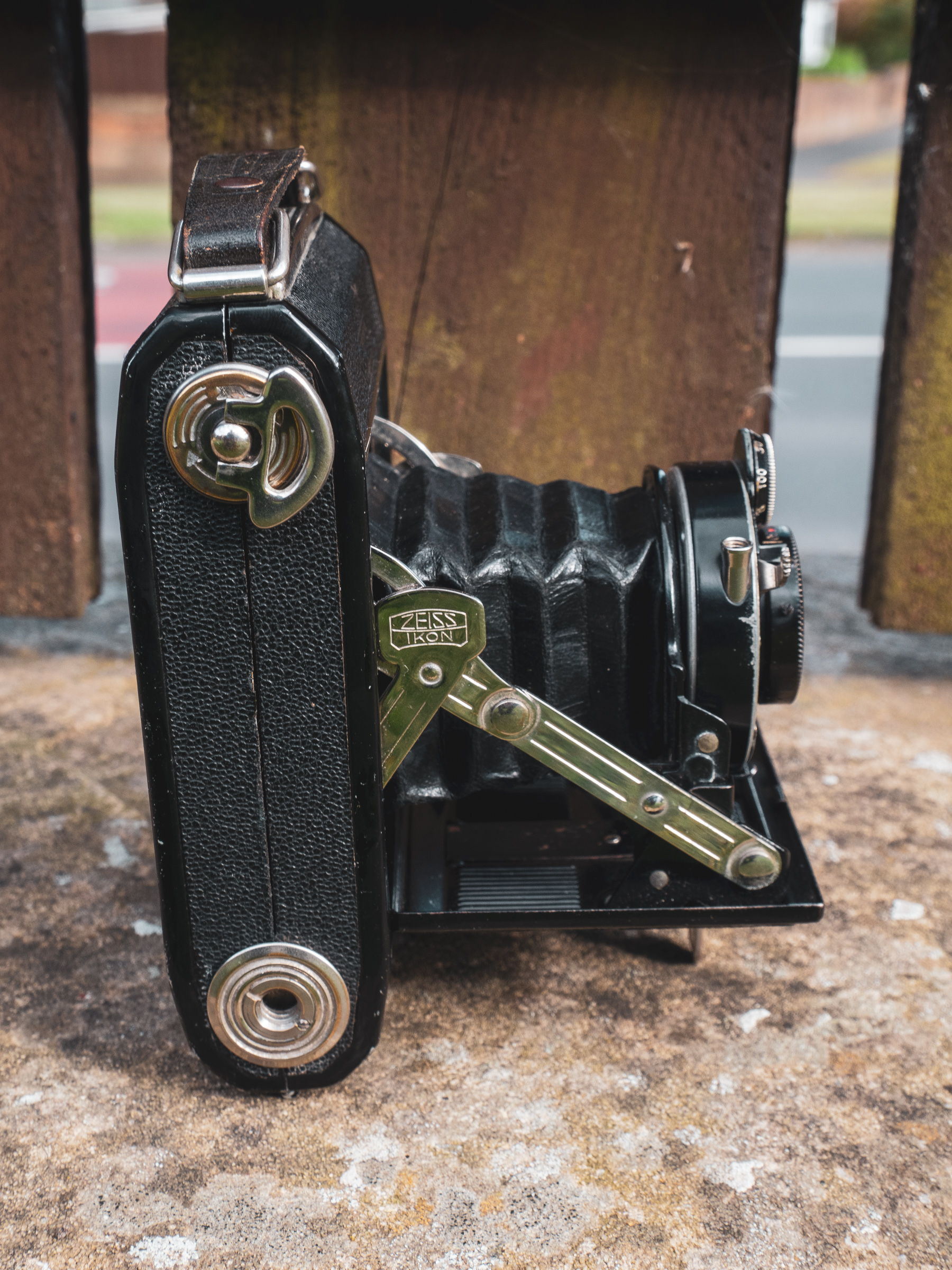 Zeiss Ikon Ikonta 520 - Shutterlogue